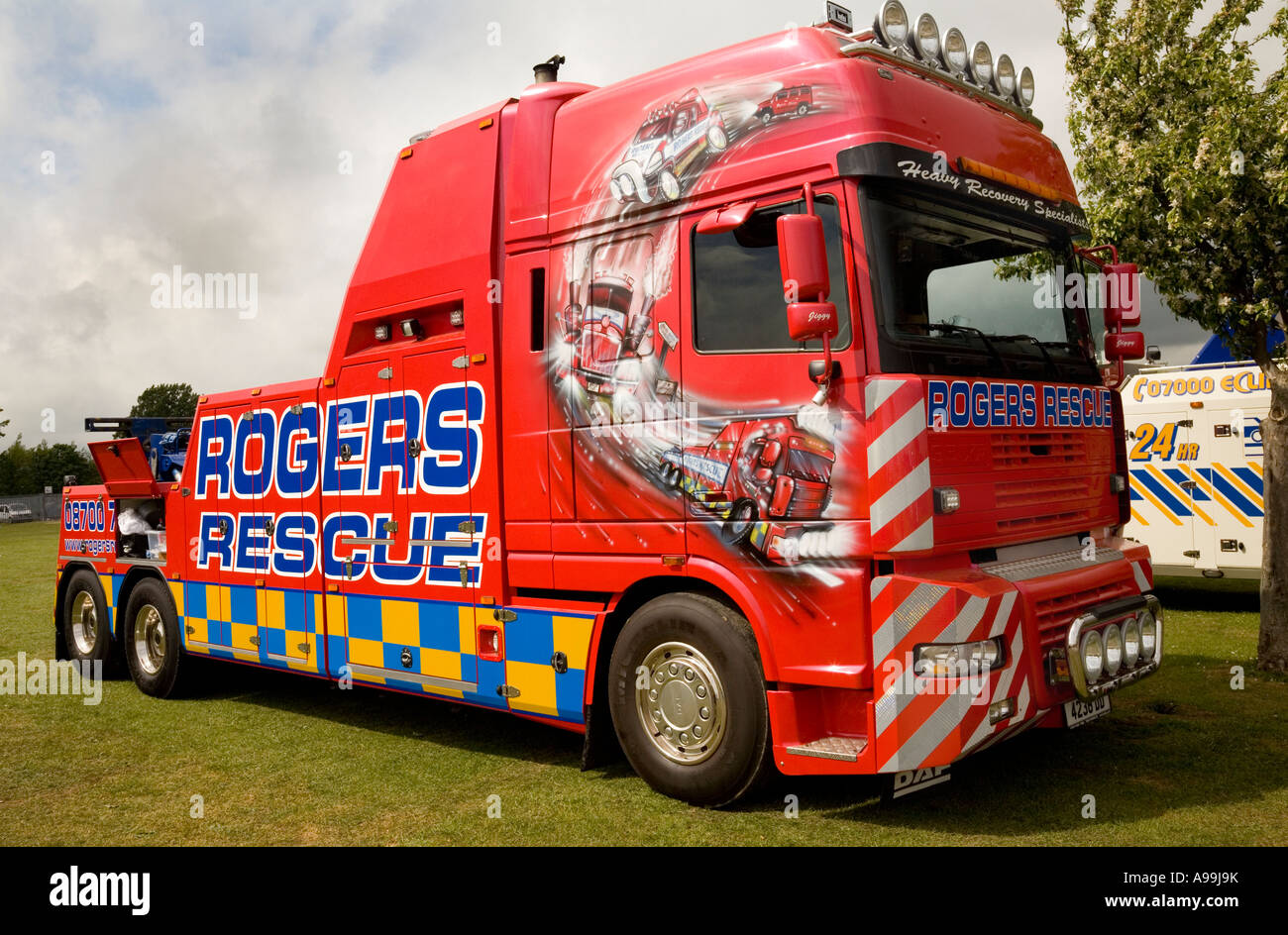 A Rogers Rescue heavy recovery DAF on display at TruckFest ...