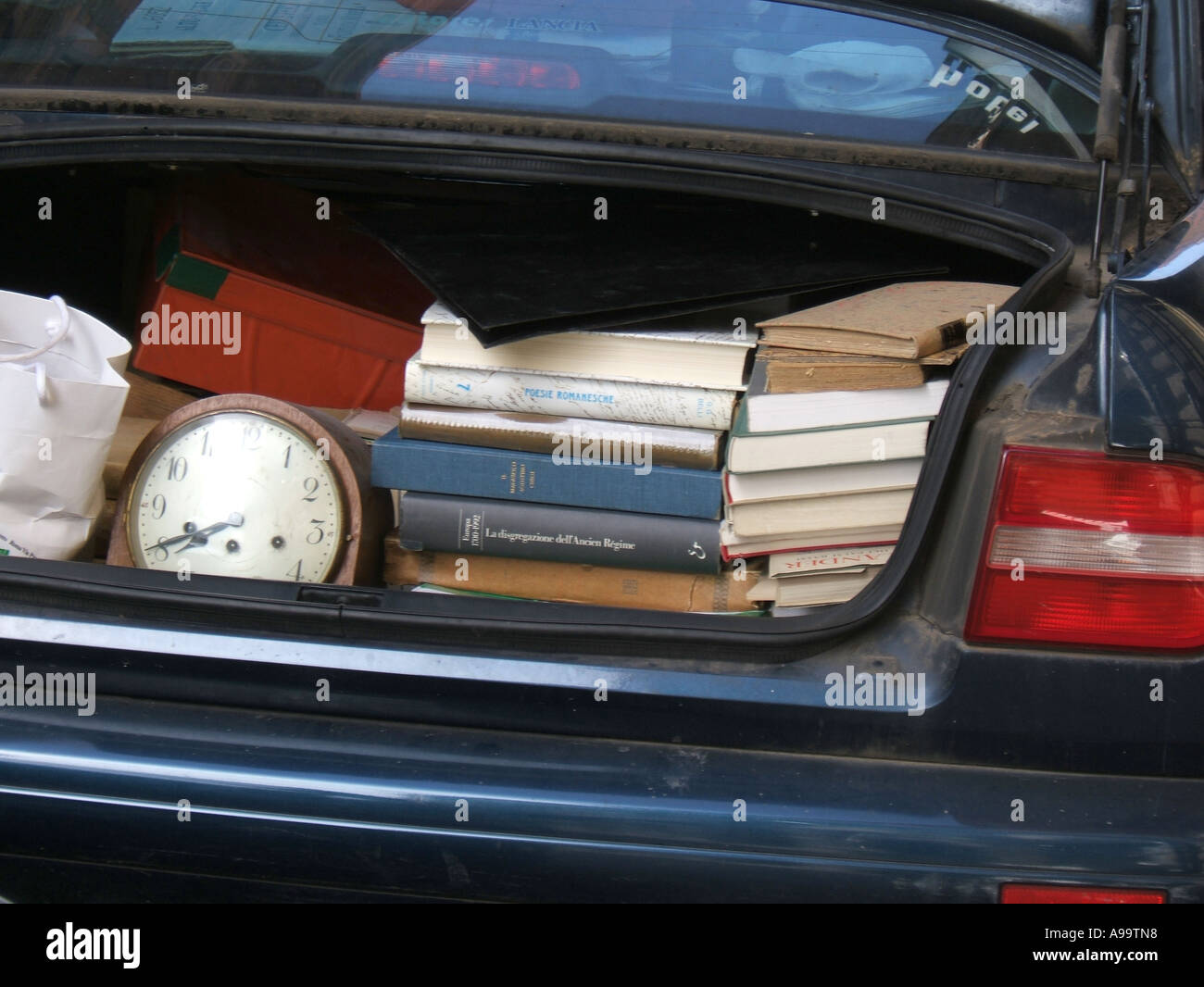 Antique car stuff hi-res stock photography and images - Alamy