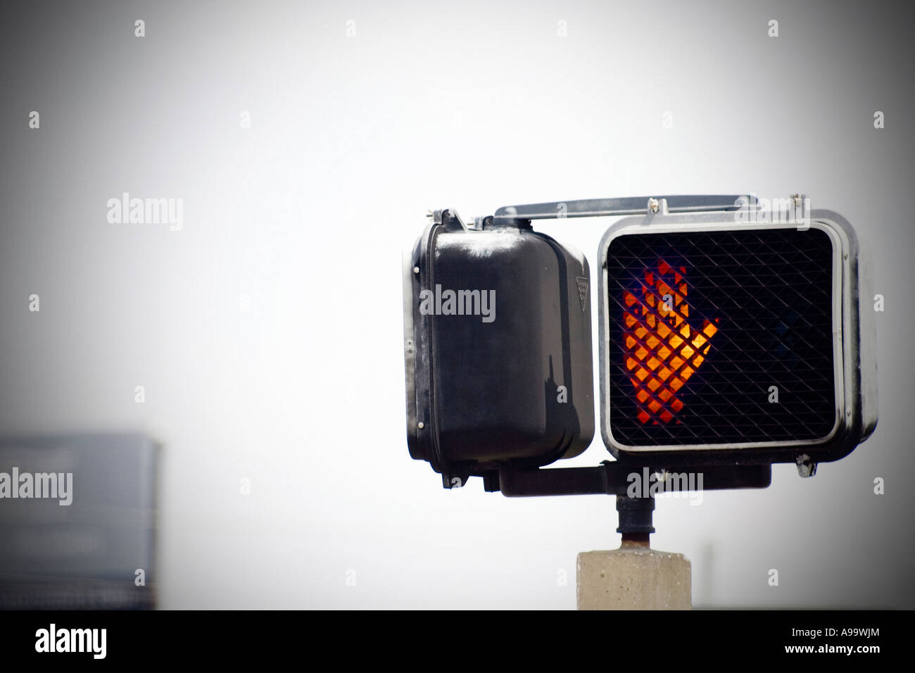 Don't walk, hand signal at intersection Stock Photo - Alamy