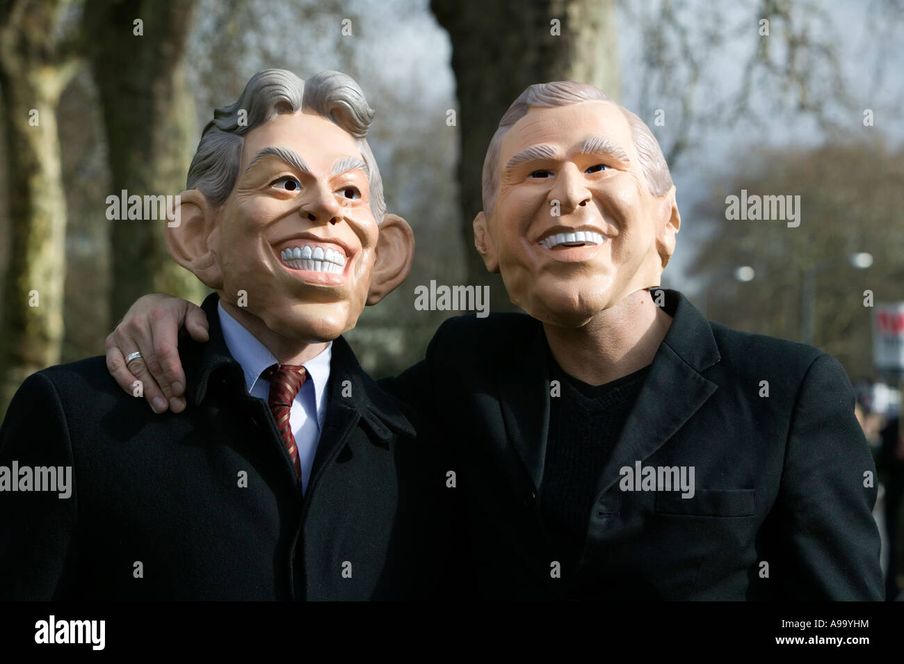 Anti war blair bush masks High Resolution Stock Photography and Images ...
