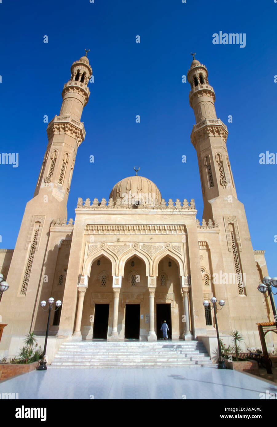 ABD EL Moniem Reyad Mosque in Hurgada Egypt Stock Photo - Alamy