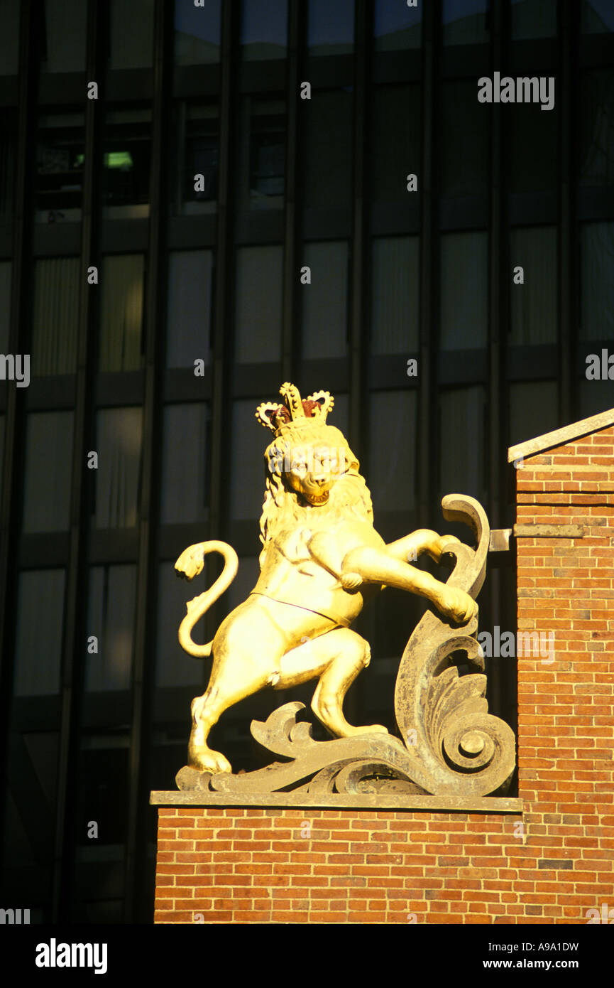 British lion hi-res stock photography and images - Alamy