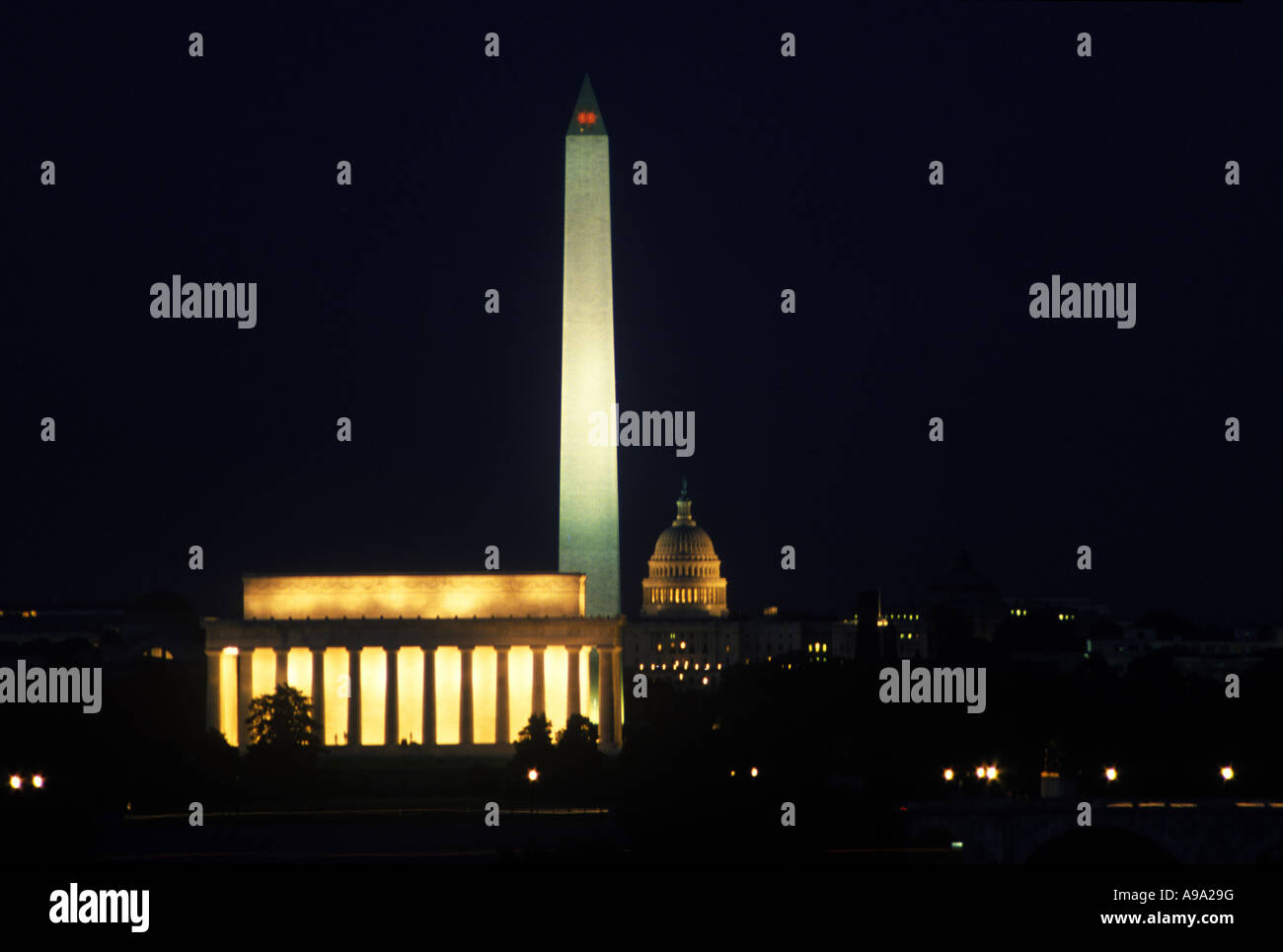 MONUMENTS THE MALL WASHINGTON DC USA Stock Photo - Alamy