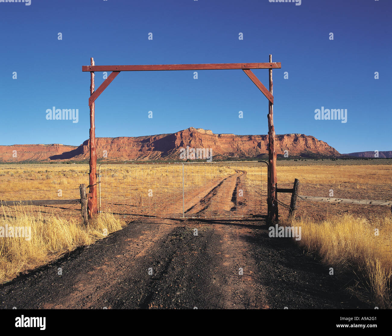 Ranch gate hi-res stock photography and images - Alamy
