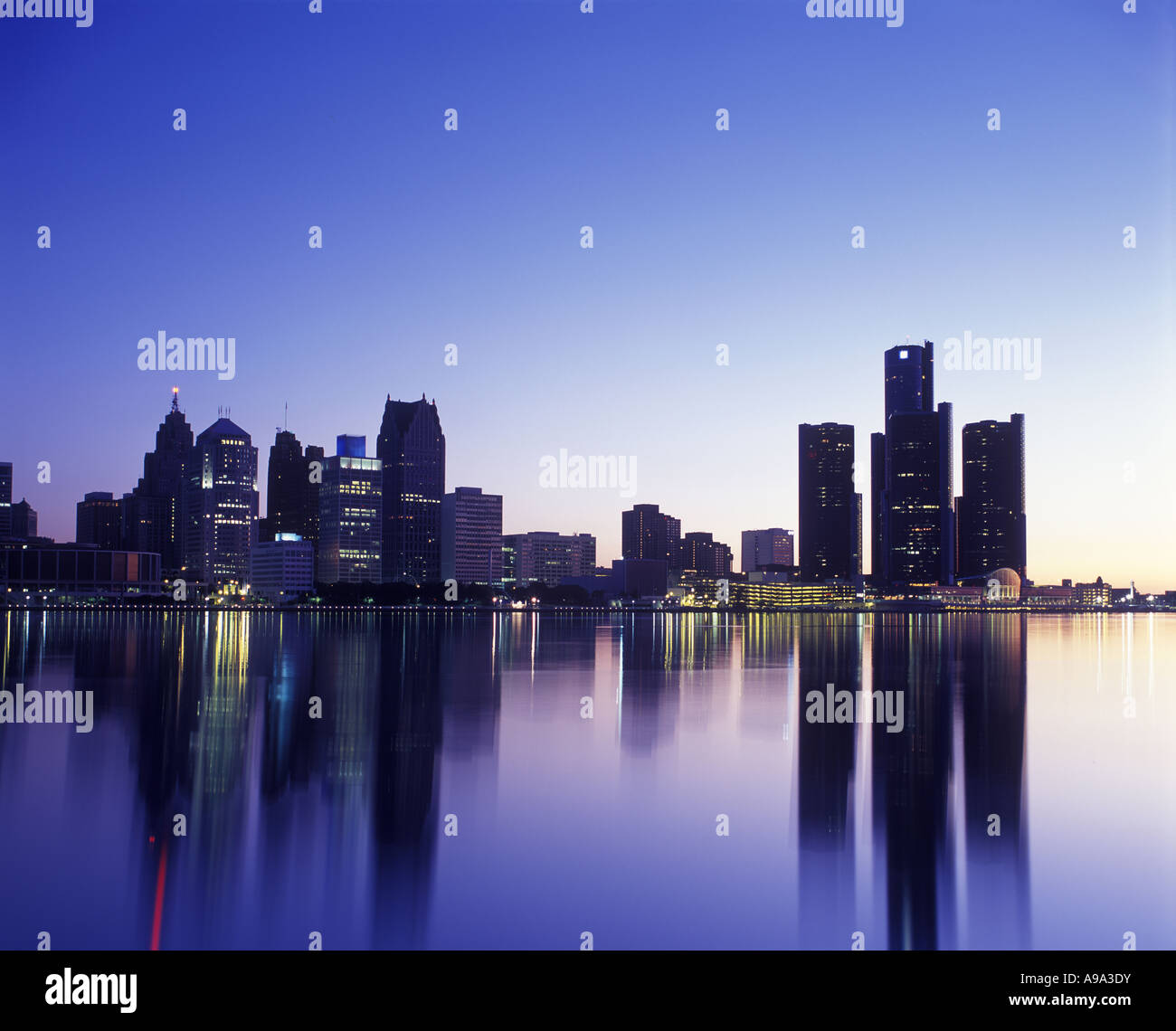 DOWNTOWN SKYLINE DETROIT MICHIGAN USA Stock Photo - Alamy