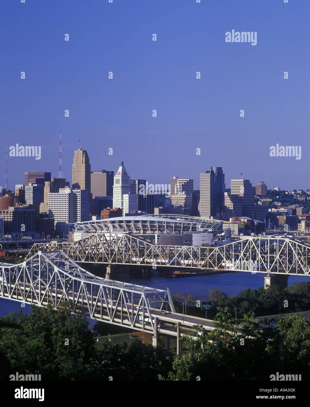 OHIO RIVER BRIDGES DOWNTOWN SKYLINE CINCINNATI OHIO USA Stock Photo - Alamy