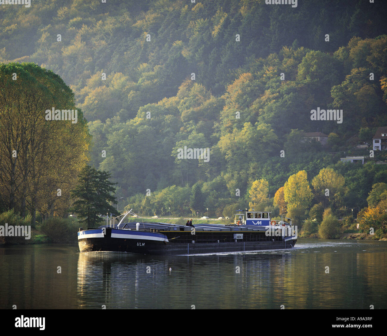 Commercial barge transport hi-res stock photography and images - Alamy