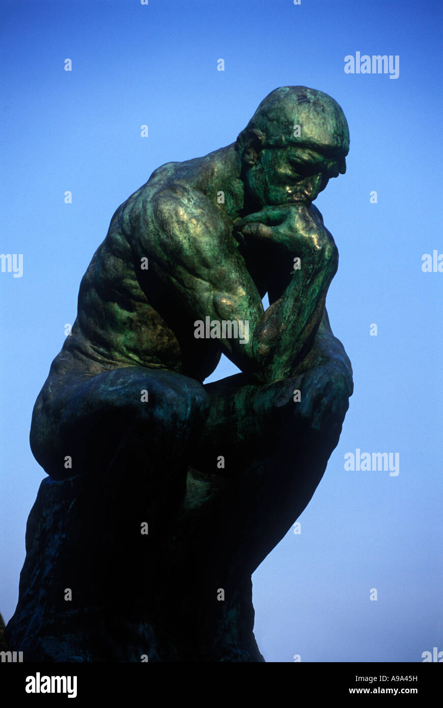 THINKER STATUE (©AUGUSTE RODIN 1909) RODIN MUSEUM PARIS FRANCE Stock ...