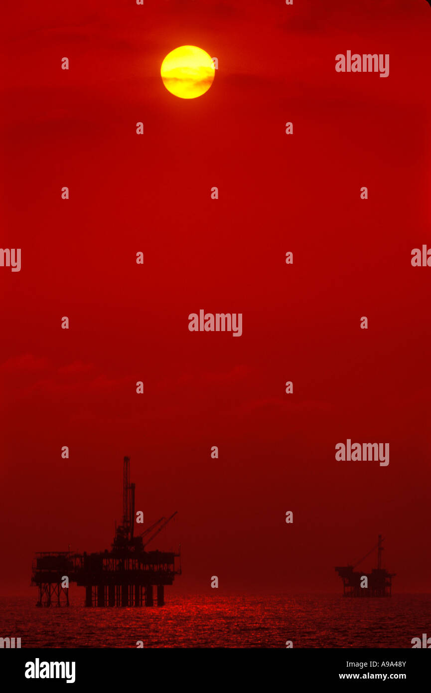 Drilling rigs hi-res stock photography and images - Alamy