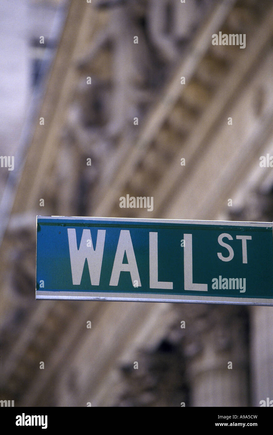 WALL STREET SIGN FINANCIAL DISTRICT DOWNTOWN MANHATTAN NEW YORK CITY ...