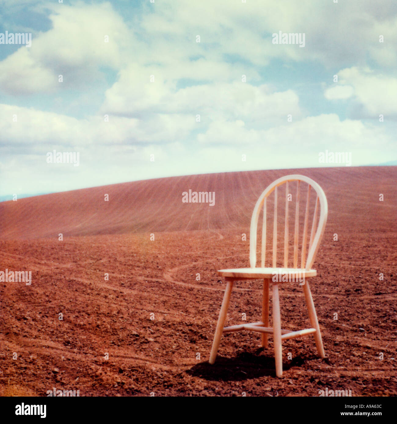 Dirt field hi-res stock photography and images - Alamy