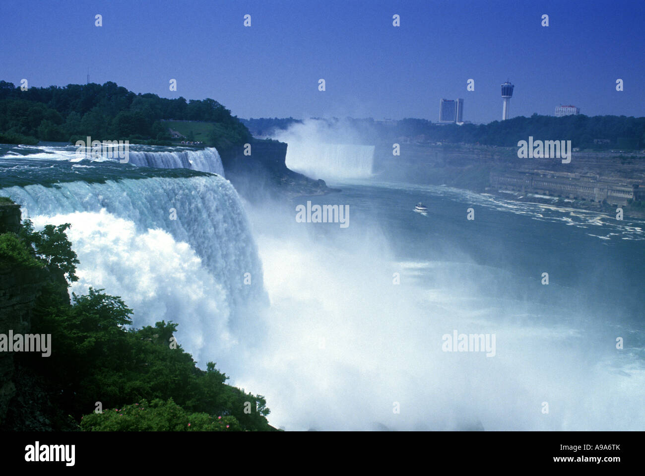 AMERICAN WATERFALLS NIAGARA NEW YORK STATE USA Stock Photo - Alamy