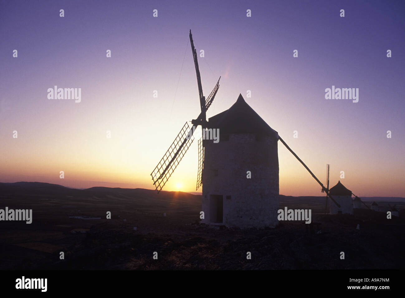 WINDMILLS CERRO CALDERICO CONSUEGRA LA MANCHA SPAIN Stock Photo - Alamy