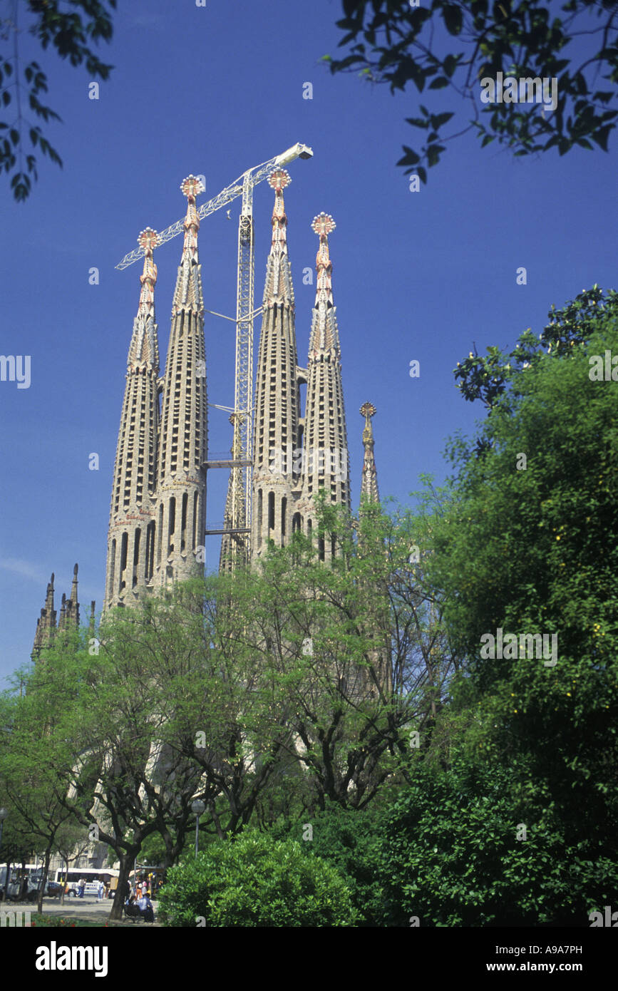 1993 HISTORICAL PASSION FACADE SAGRADA FAMILIA BASILICA (©ANTONI GAUDI ...