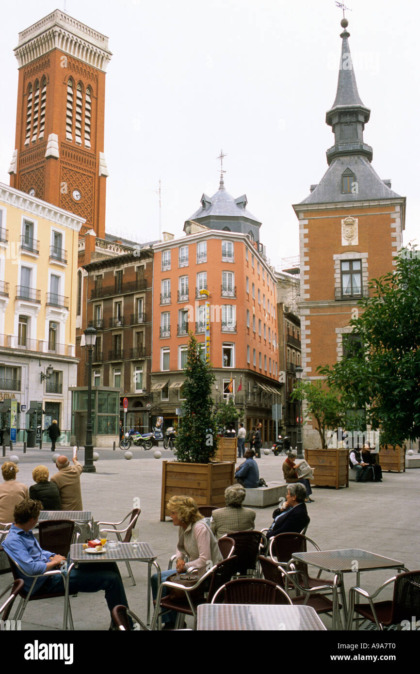 Spain Madrid street scene Stock Photo - Alamy