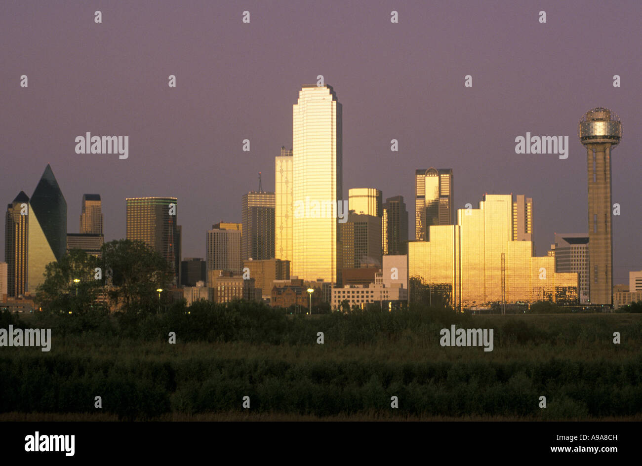 1992 HISTORICAL DOWNTOWN SKYLINE TRINITY RIVER GREENBELT PARK DALLAS ...