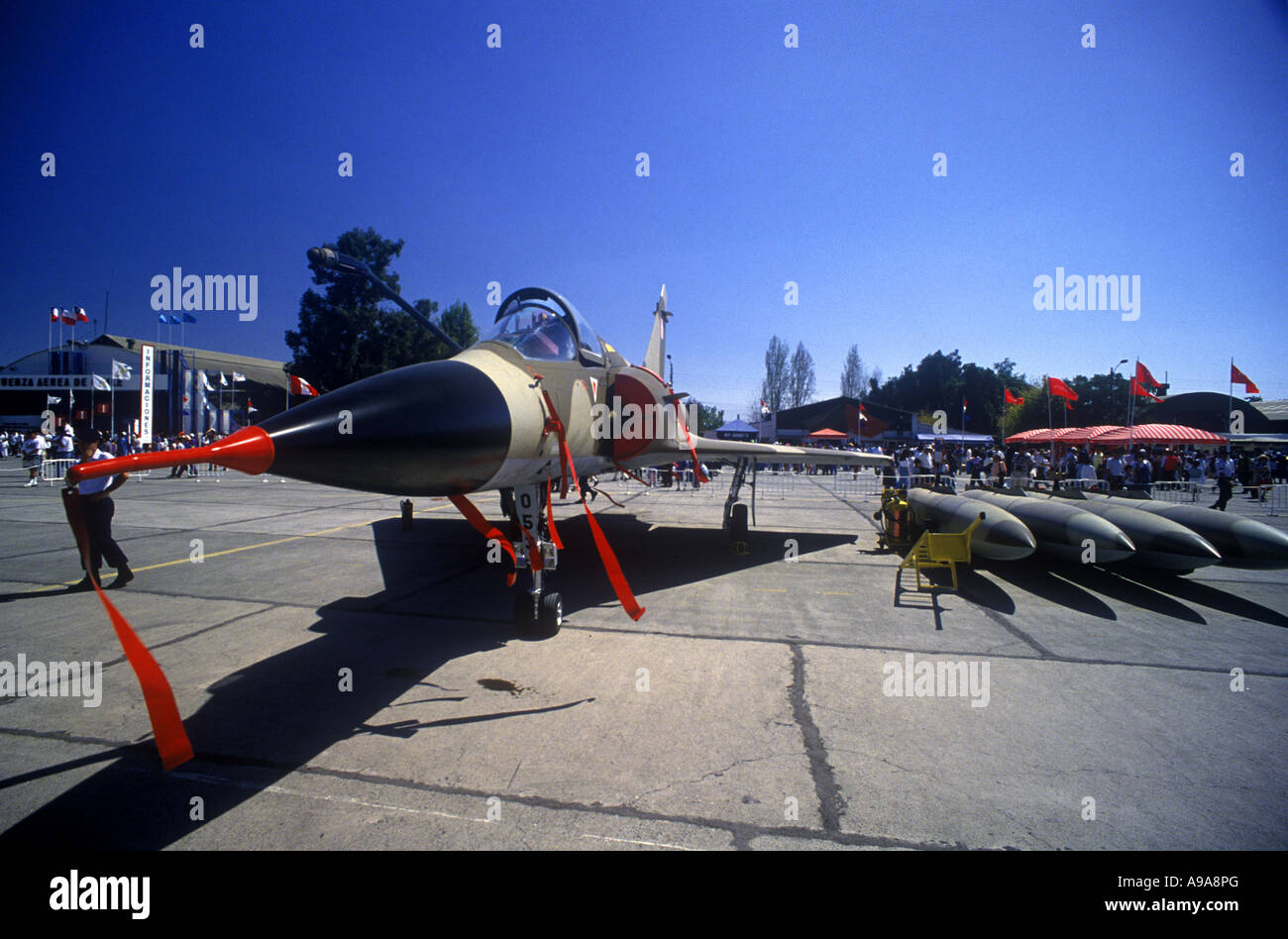 Weapons show hi-res stock photography and images - Alamy