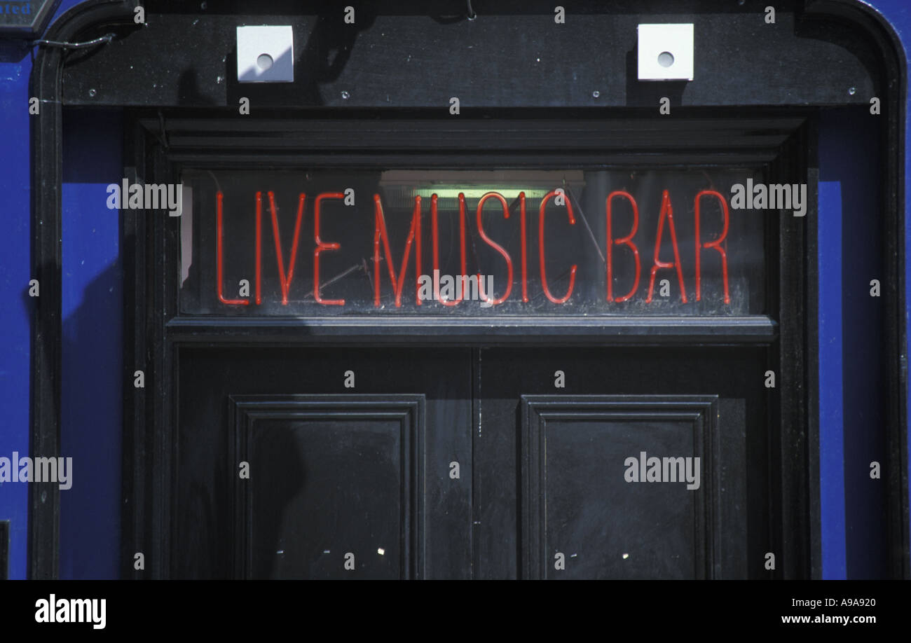 Whistle binkies edinburgh hi-res stock photography and images - Alamy