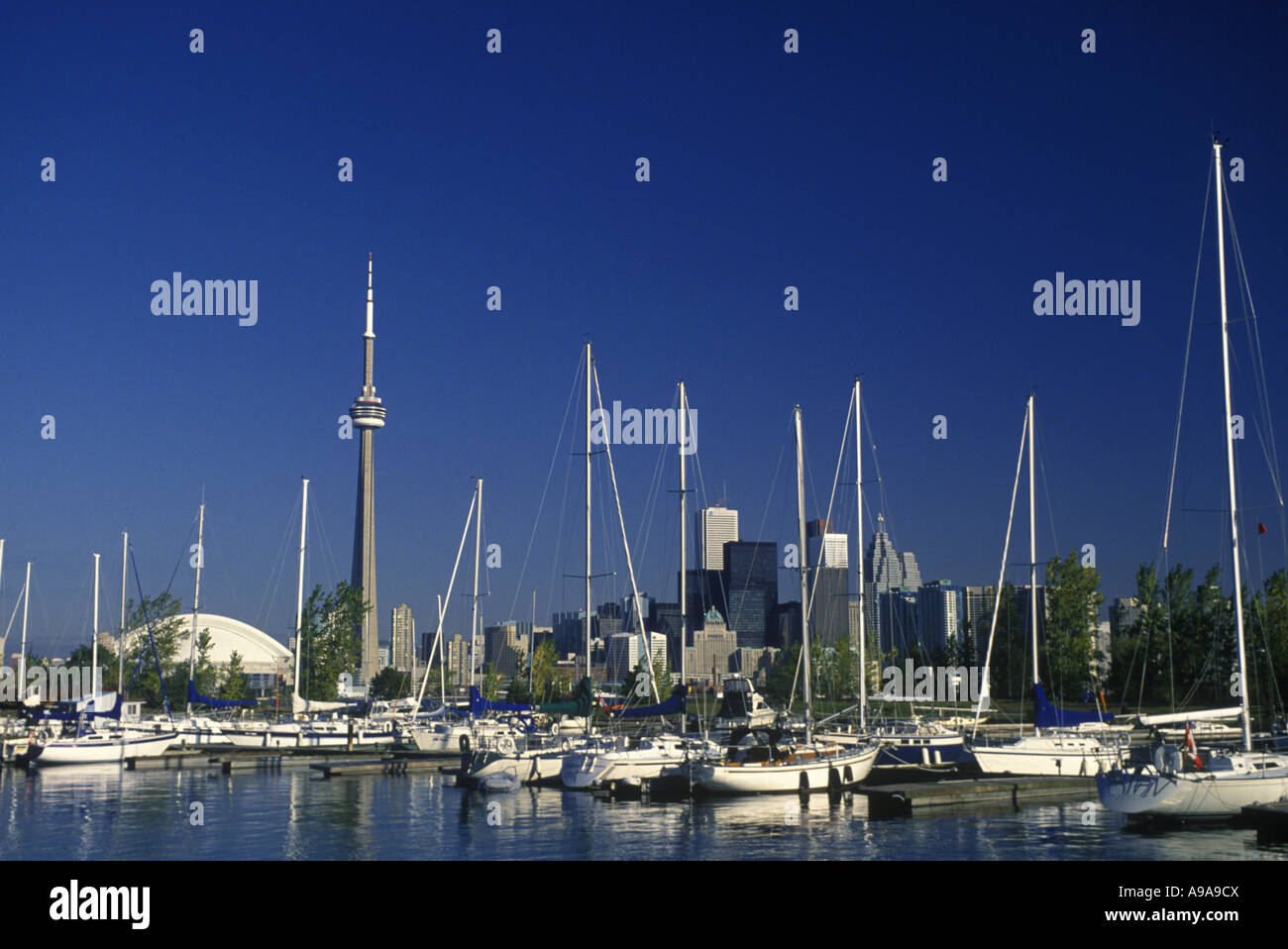 CENTENNIAL MARINA OLYMPIC ISLAND TORONTO CANADA Stock Photo - Alamy