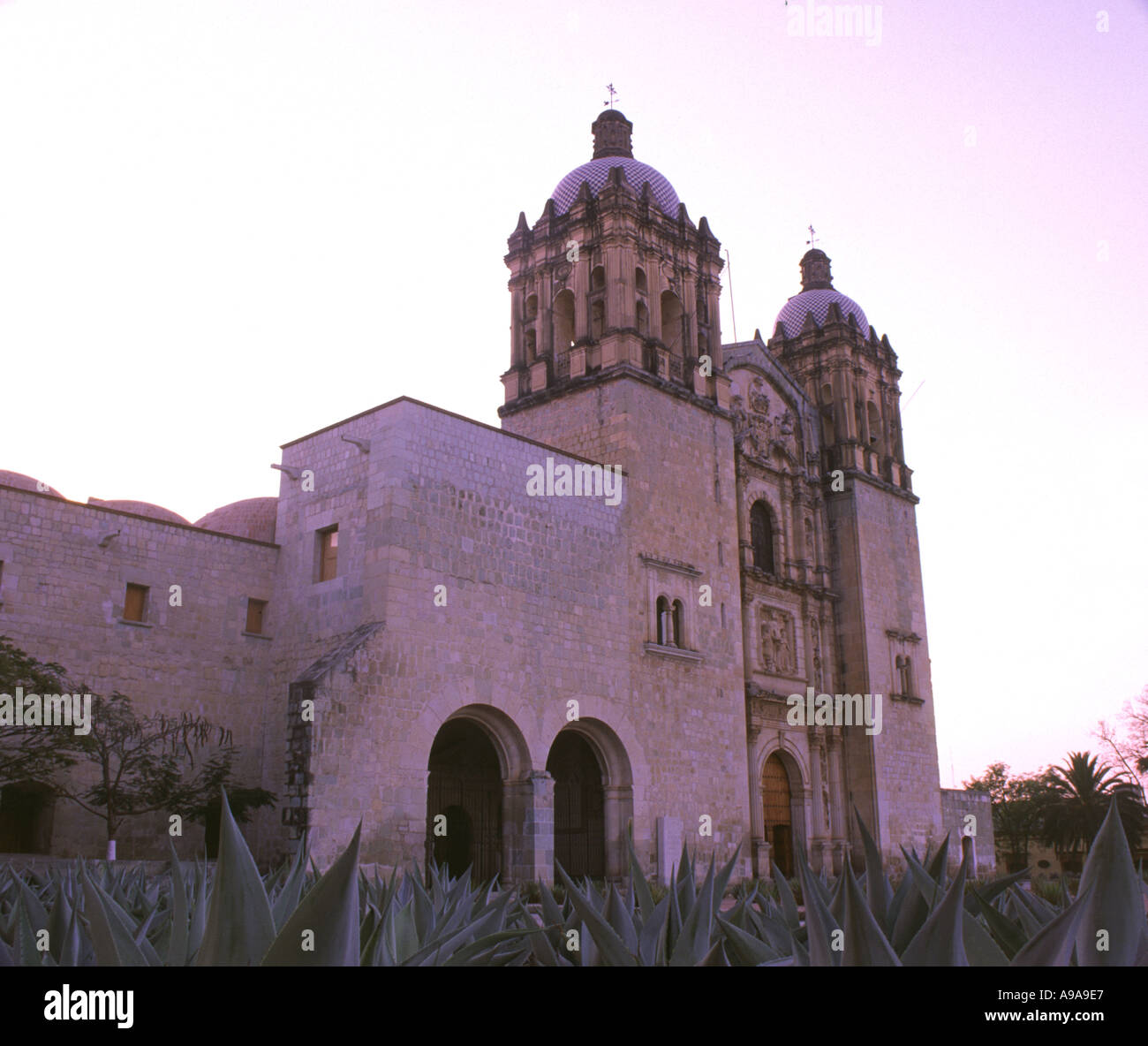 latin america architecture Church of Santo Domingo Oaxaca Mexico Gold ...