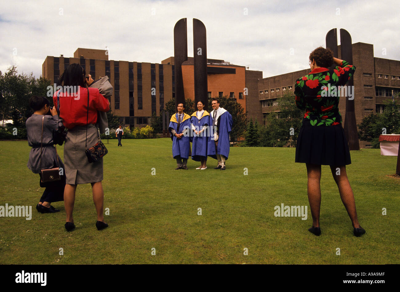 University of glasgow graduation hi-res stock photography and images ...