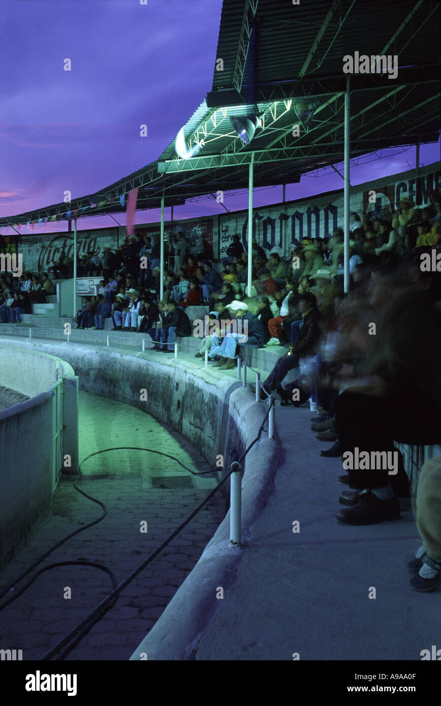 Matador stance hi-res stock photography and images - Alamy