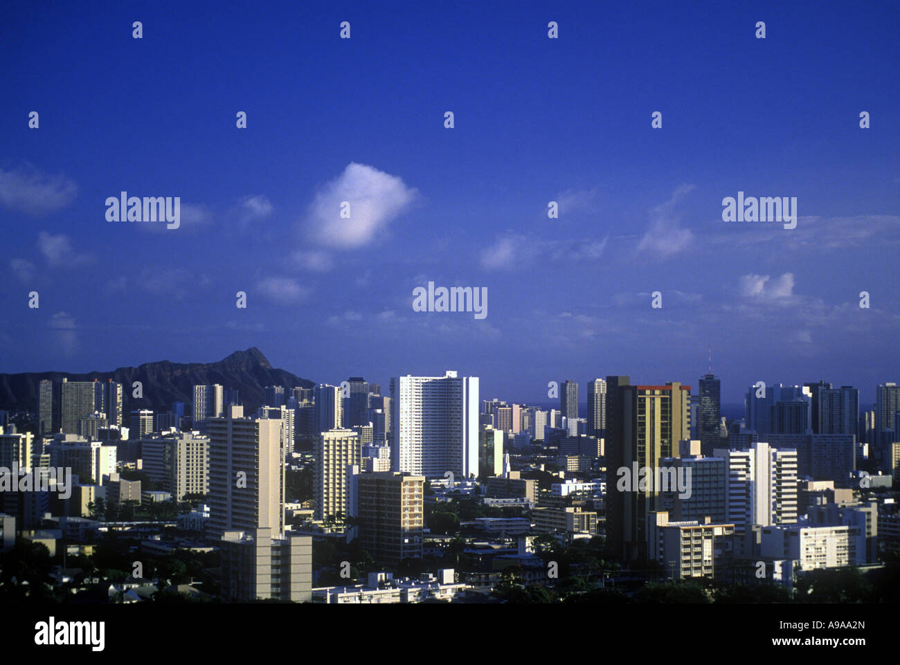 DOWNTOWN SKYLINE HONOLULU OAHU HAWAII USA Stock Photo - Alamy