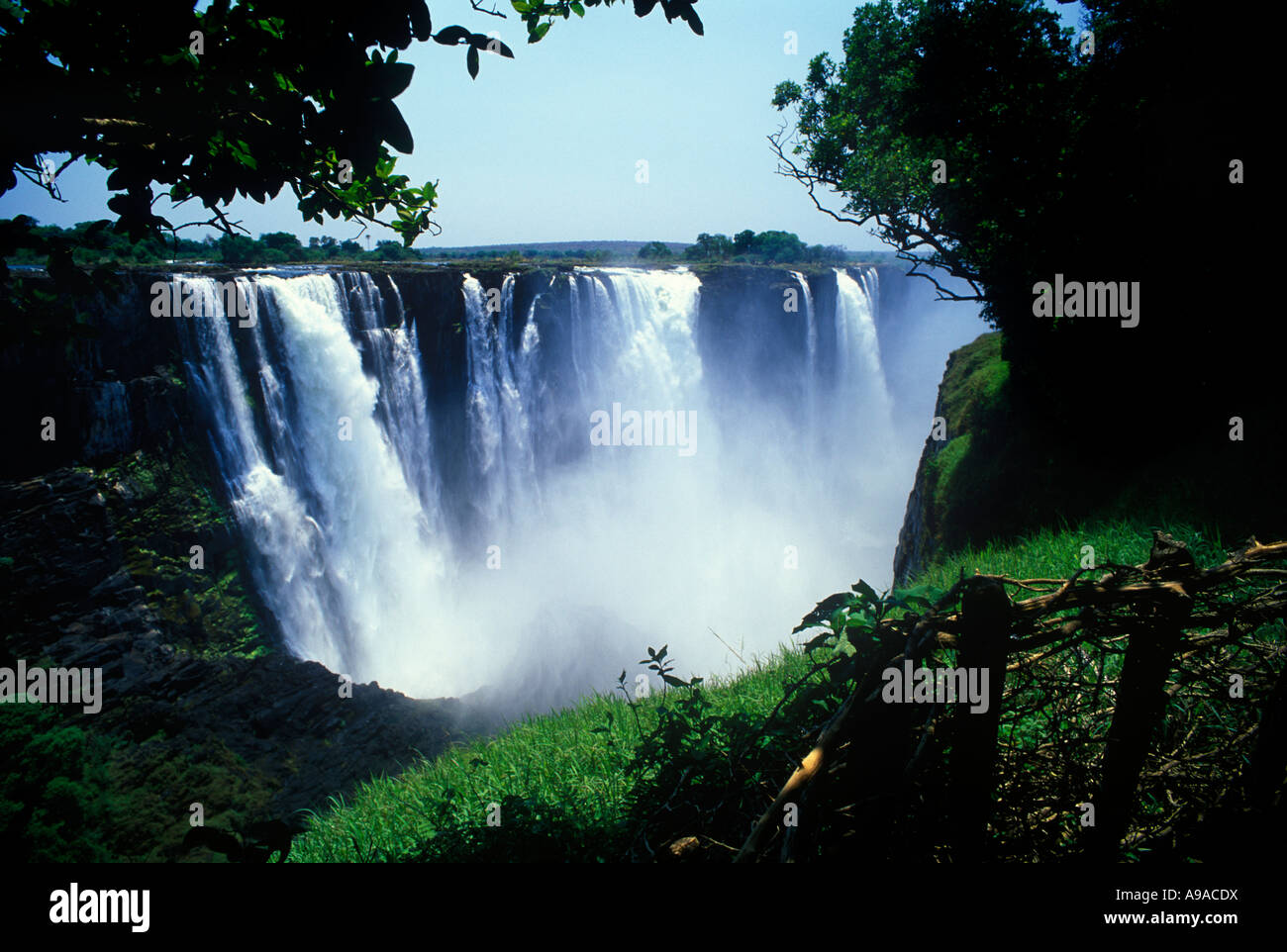 MAIN WATERFALLS VICTORIA FALLS ZIMBABWE Stock Photo - Alamy