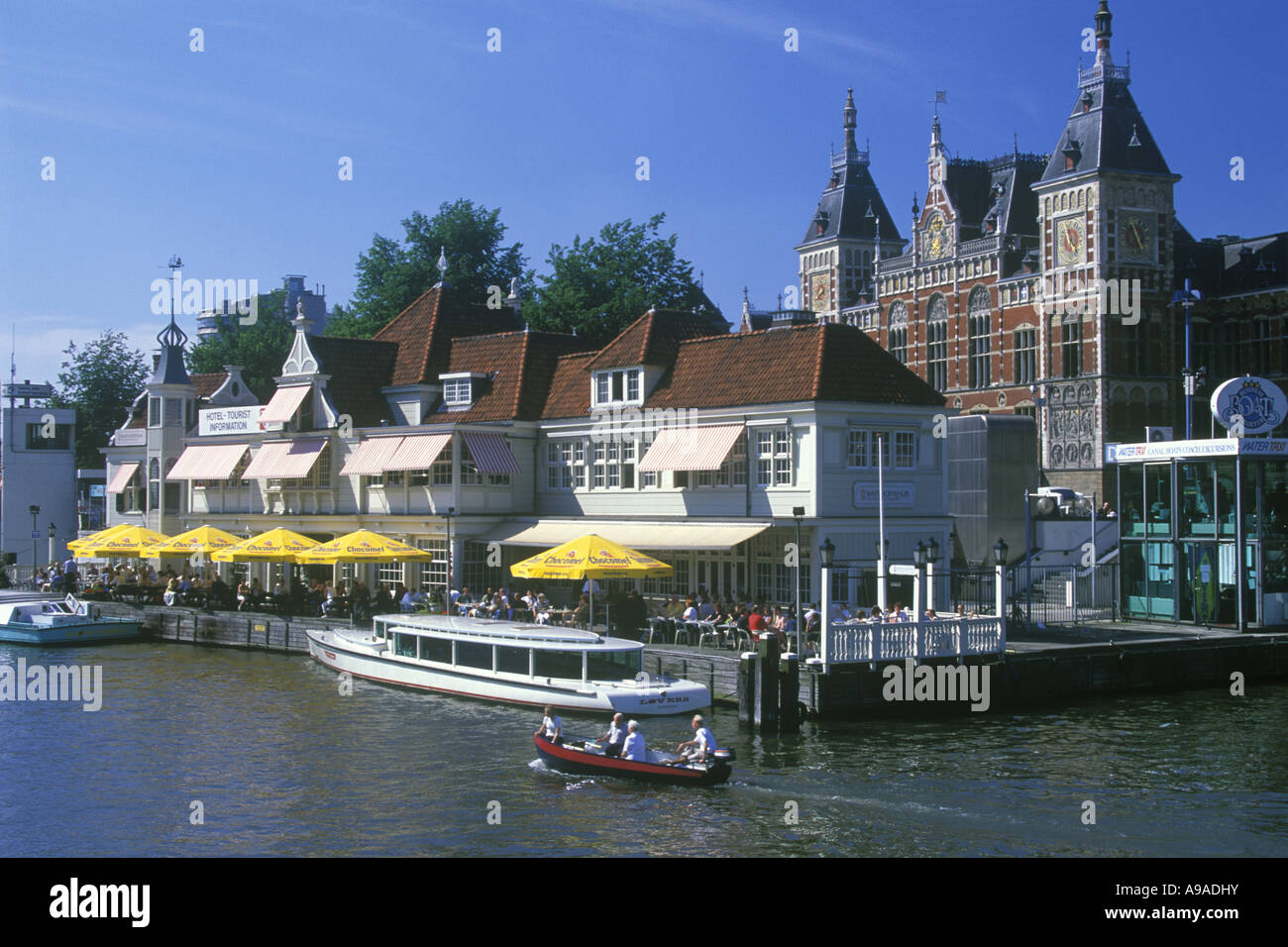 Haven amsterdam hi-res stock photography and images - Alamy