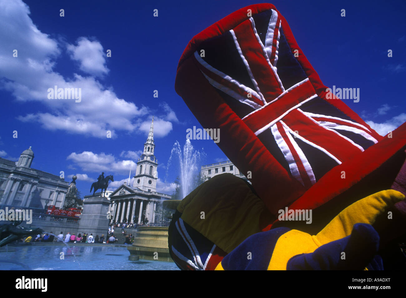 Union jack hat hi-res stock photography and images - Alamy