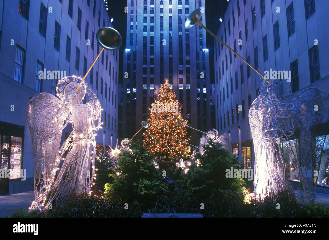ANGELS CHRISTMAS TREE ROCKEFELLER CENTER (©RAYMOND HOOD 1939) FIFTH ...