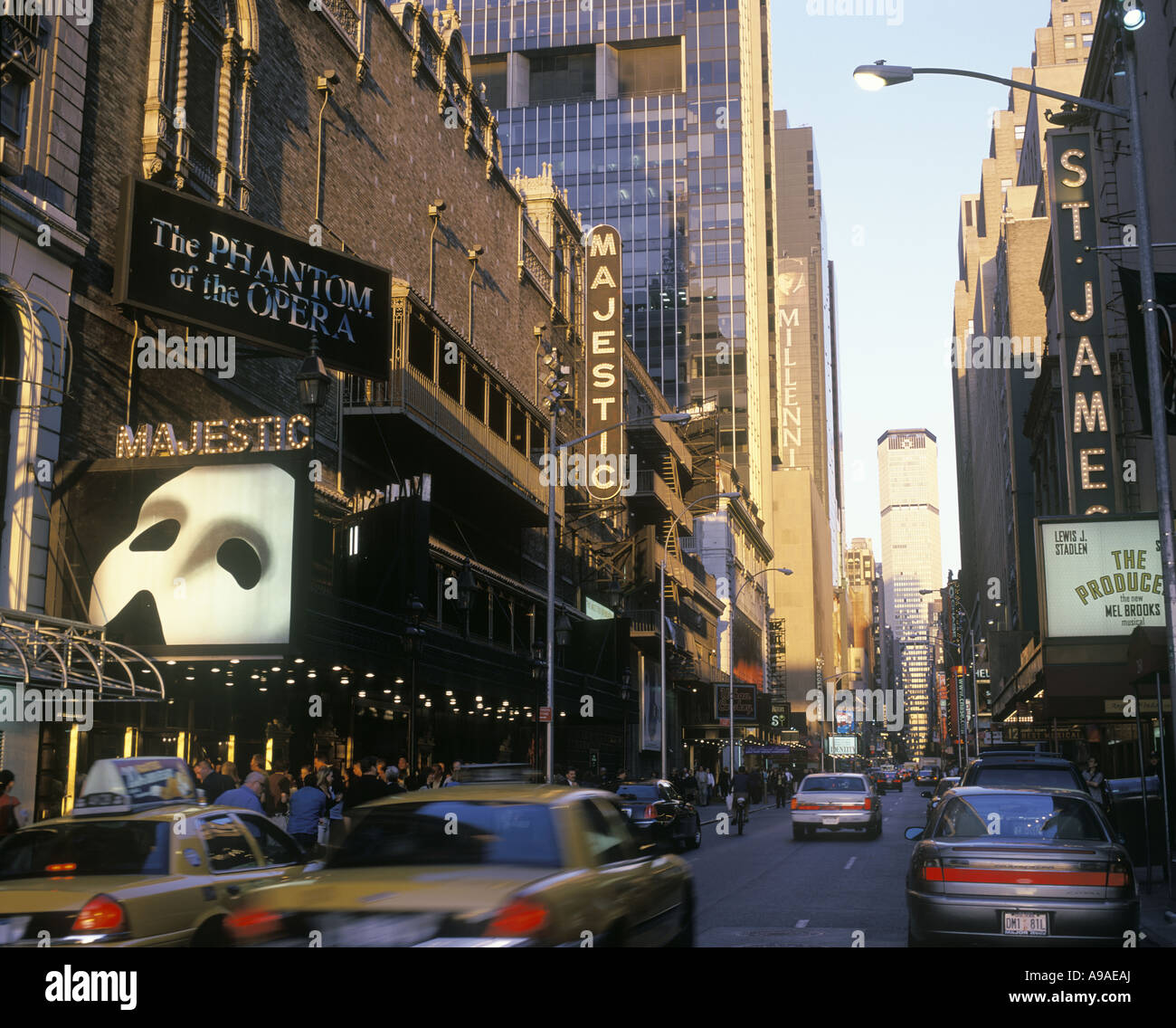 West forty broadway hi-res stock photography and images - Alamy