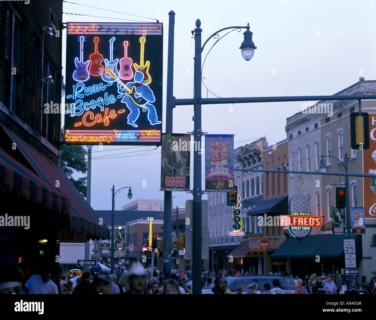 BLUES BARS NEON SIGNS BEALE STREET MEMPHIS TENNESSEE USA Stock Photo ...