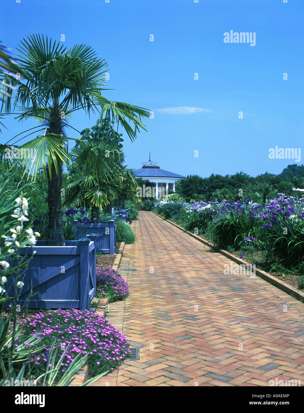 DANIEL STOWE GARDEN BELMONT CHARLOTTE NORTH CAROLINA USA Stock Photo ...