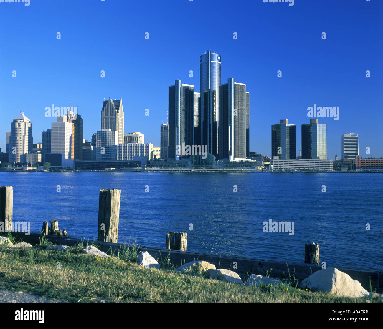 DOWNTOWN SKYLINE DETROIT MICHIGAN USA Stock Photo - Alamy