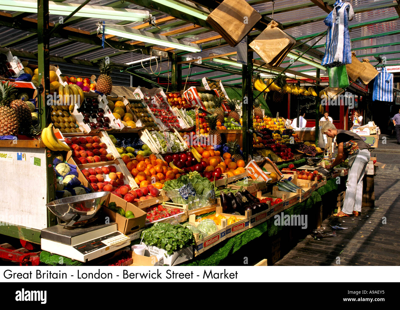 Berwick street market hi-res stock photography and images - Alamy