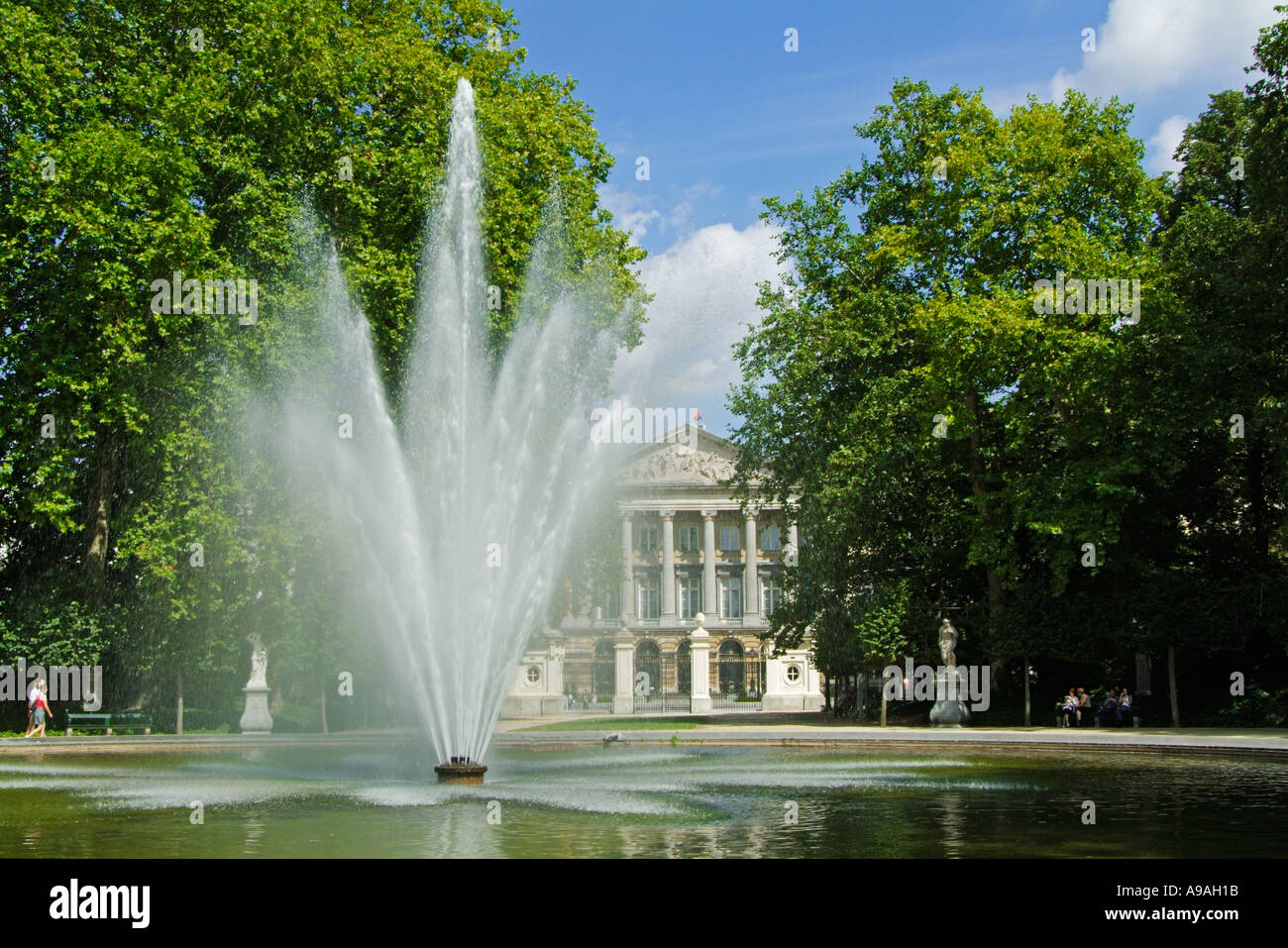 Parc de bruxelles hi-res stock photography and images - Alamy