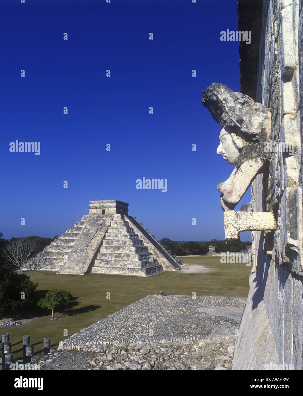Kukulkan hi-res stock photography and images - Alamy