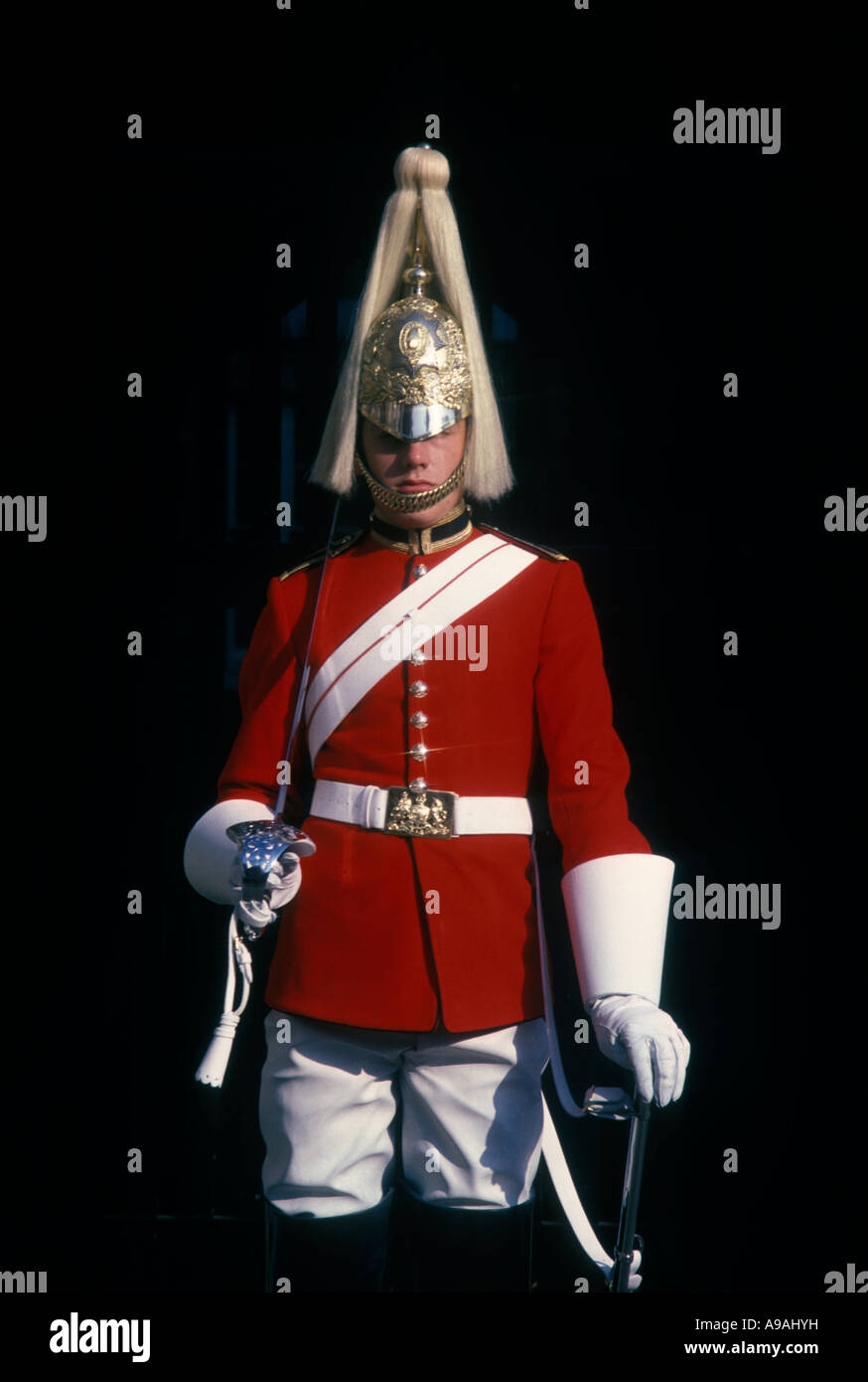 STANDING SENTRY LIFEGUARD CEREMONIAL UNIFORM HORSE GUARD’S PARADE ...