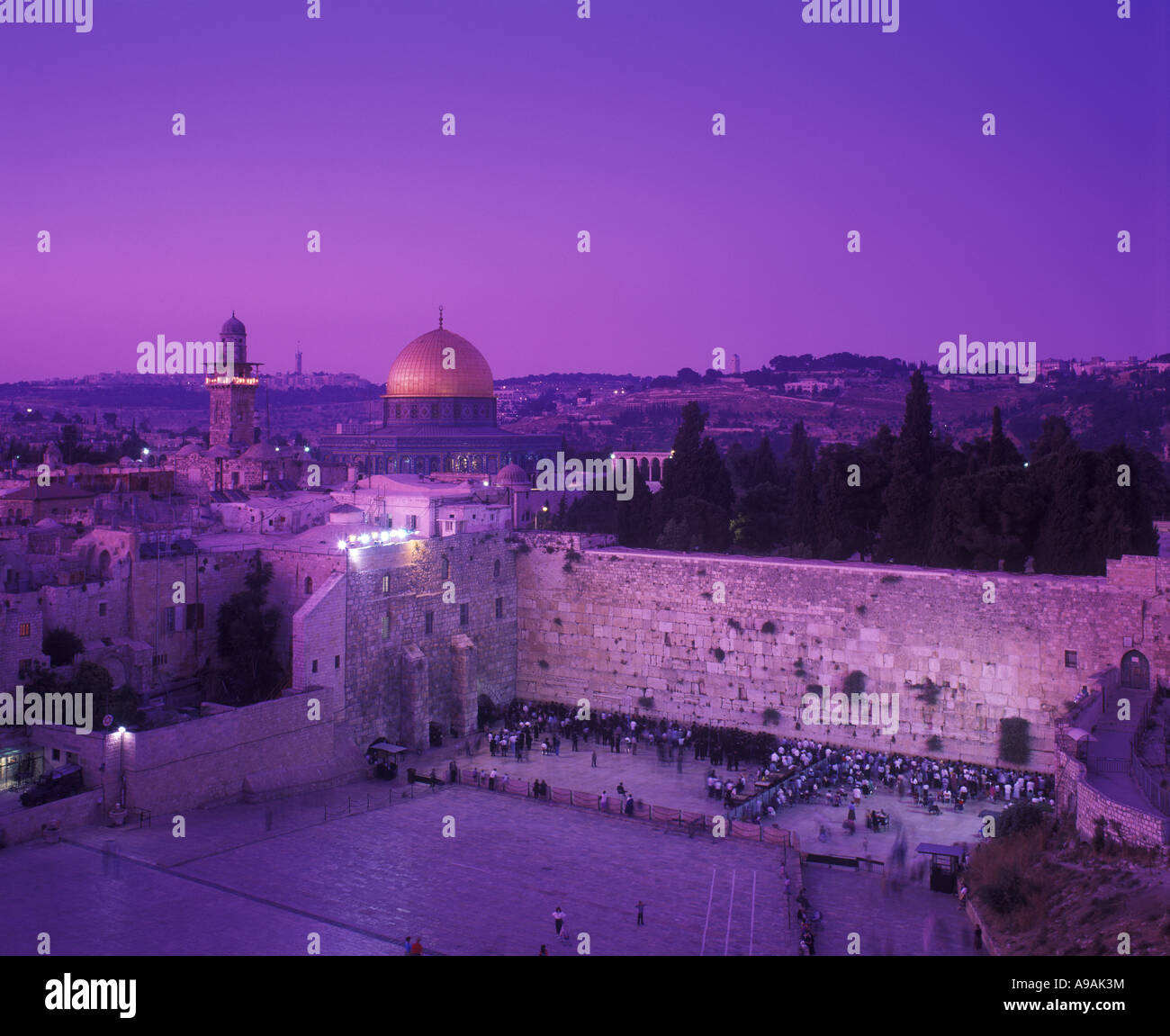 JEWS PRAYING WESTERN WAILING WALL OMAR MOSQUE JERUSALEM ISRAEL Stock ...