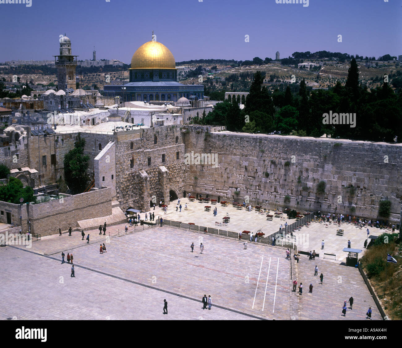 Western wall omar mosque jerusalem hi-res stock photography and images ...
