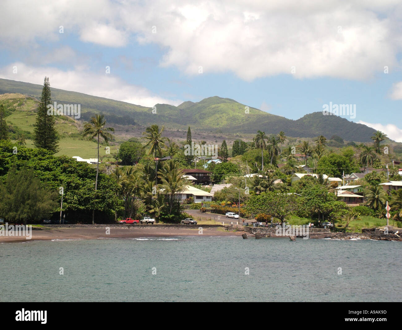 Seaside highway hawaii hi-res stock photography and images - Alamy