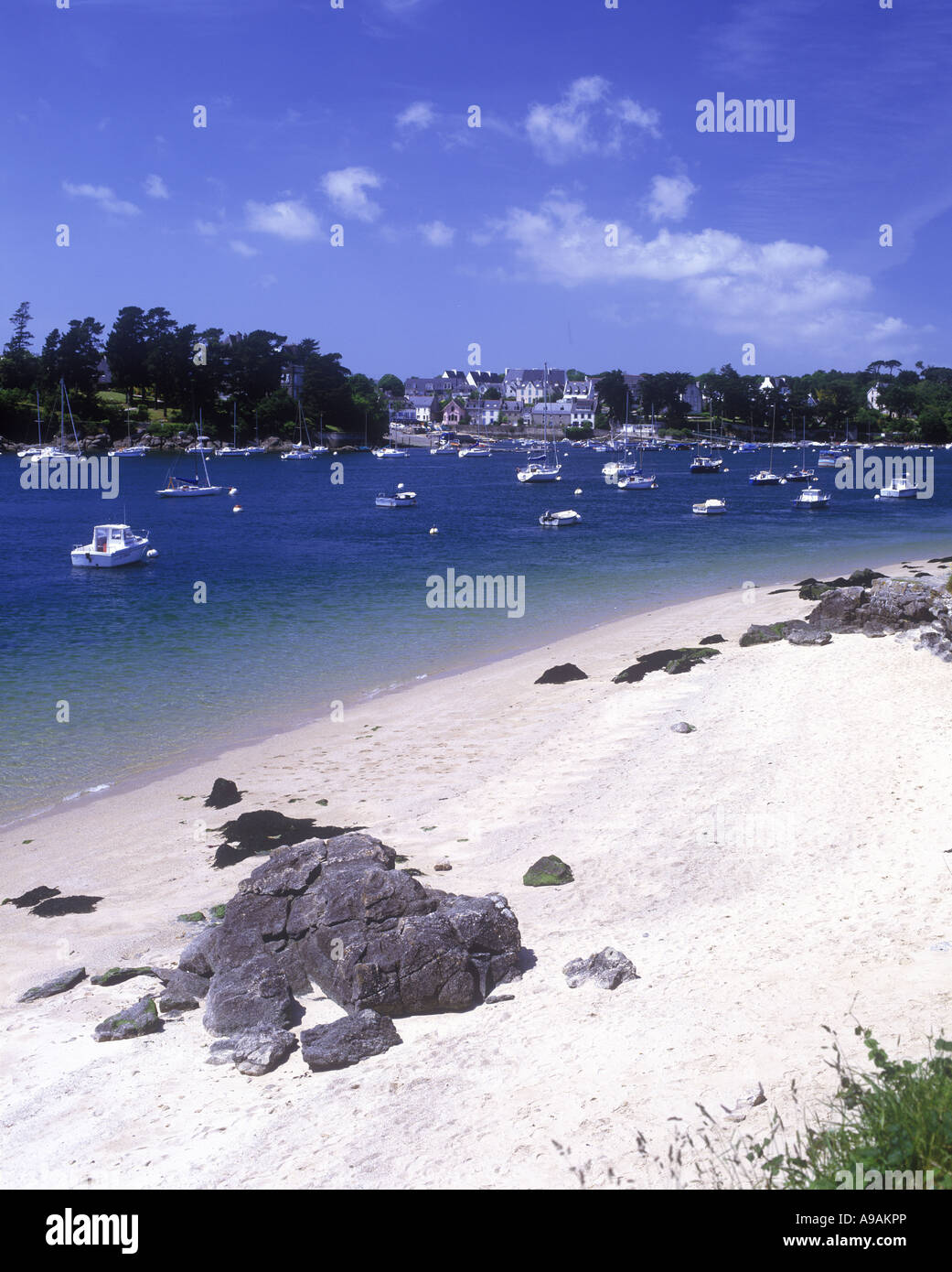 SANDY BEACH BENODET VILLAGE RIVER ODET BRITTANY COASTLINE FINISTERE ...