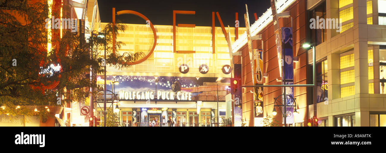DENVER PAVILIONS SHOPPING MALL SIXTEENTH STREET PROMENADE DENVER ...