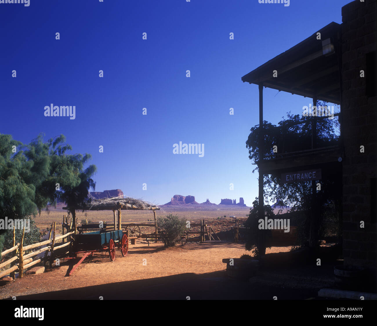 GOULDING’S TRADING POST MONUMENT VALLEY NAVAJO TRIBAL PARK UTAH ARIZONA ...