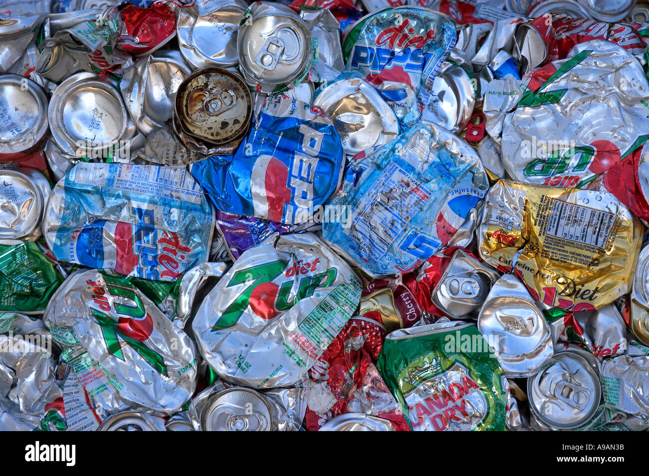 crushed aluminum cans Stock Photo - Alamy
