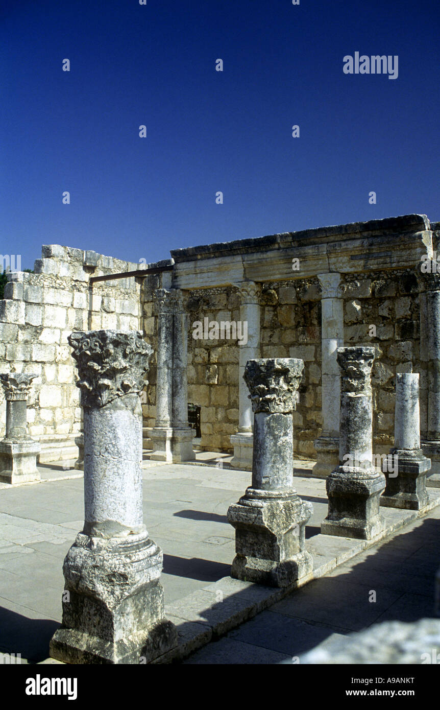 SYNAGOGUE RUINS CAPERNAUM SEA OF GALILEE ISRAEL Stock Photo - Alamy