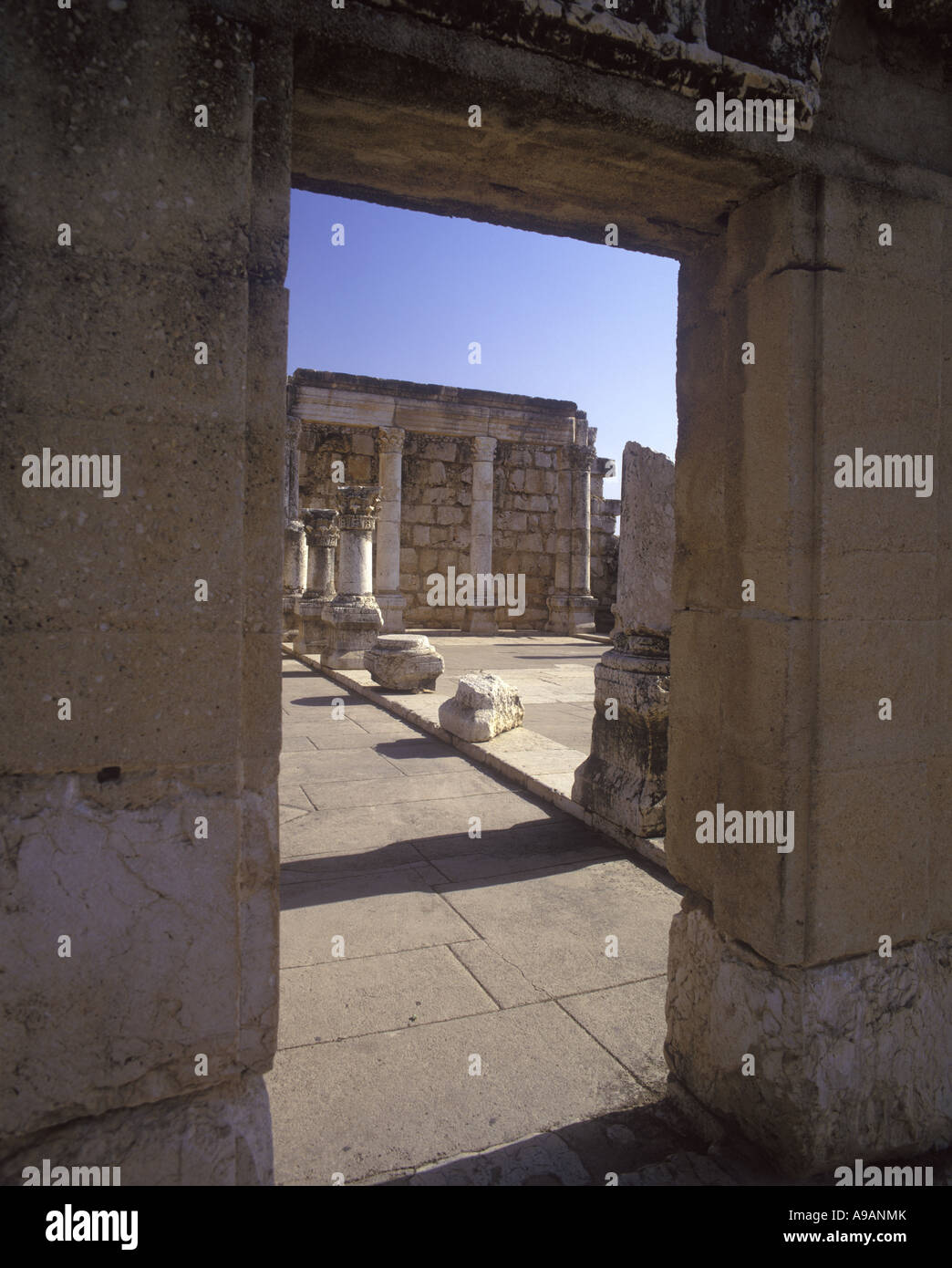 DOORWAY SYNAGOGUE RUINS CAPERNAUM SEA OF GALILEE ISRAEL Stock Photo - Alamy