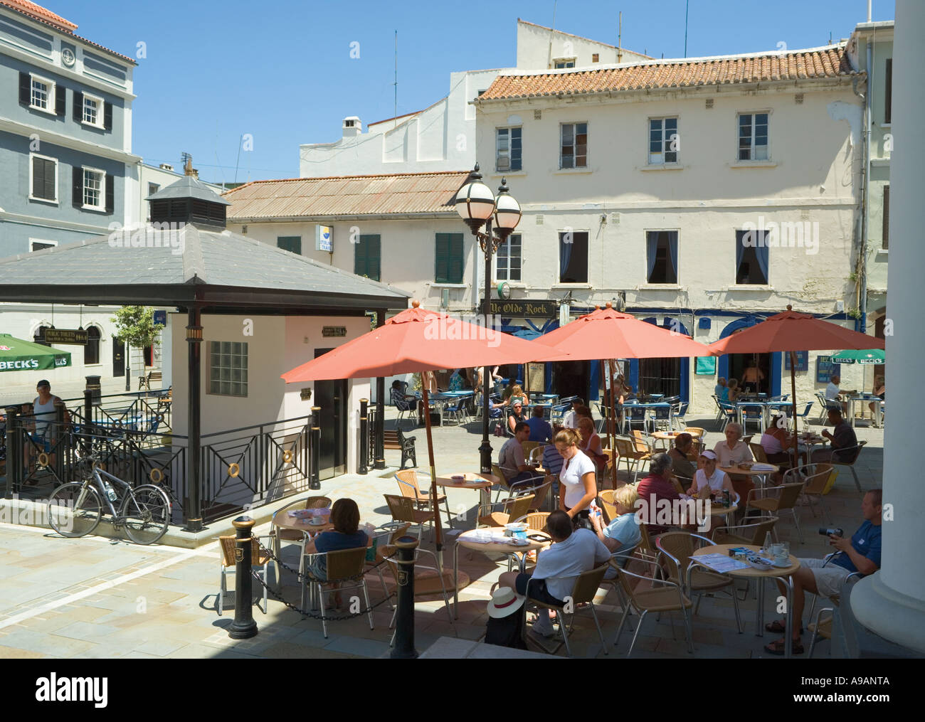 John mackintosh hi-res stock photography and images - Alamy