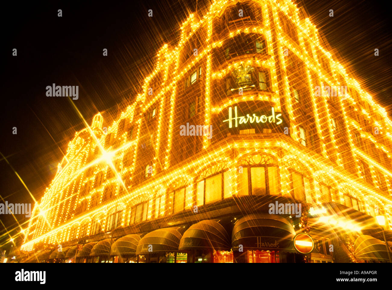 1988 HISTORICAL HARRODS DEPARTMENT STORE (©CHARLES WILLIAM STEPHENS ...